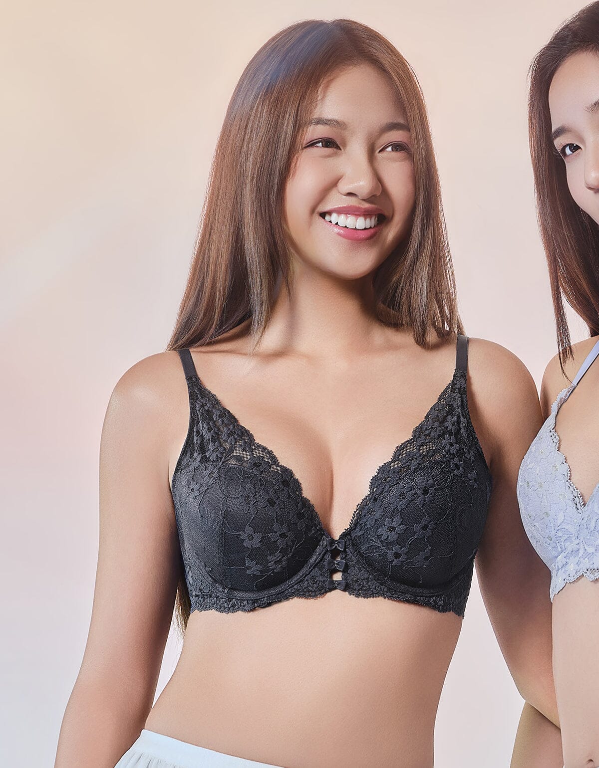 STYLIST REmarshmallowPad™ & REherbafoam™ Plunge Medium Push Up Lace Br – Her own words